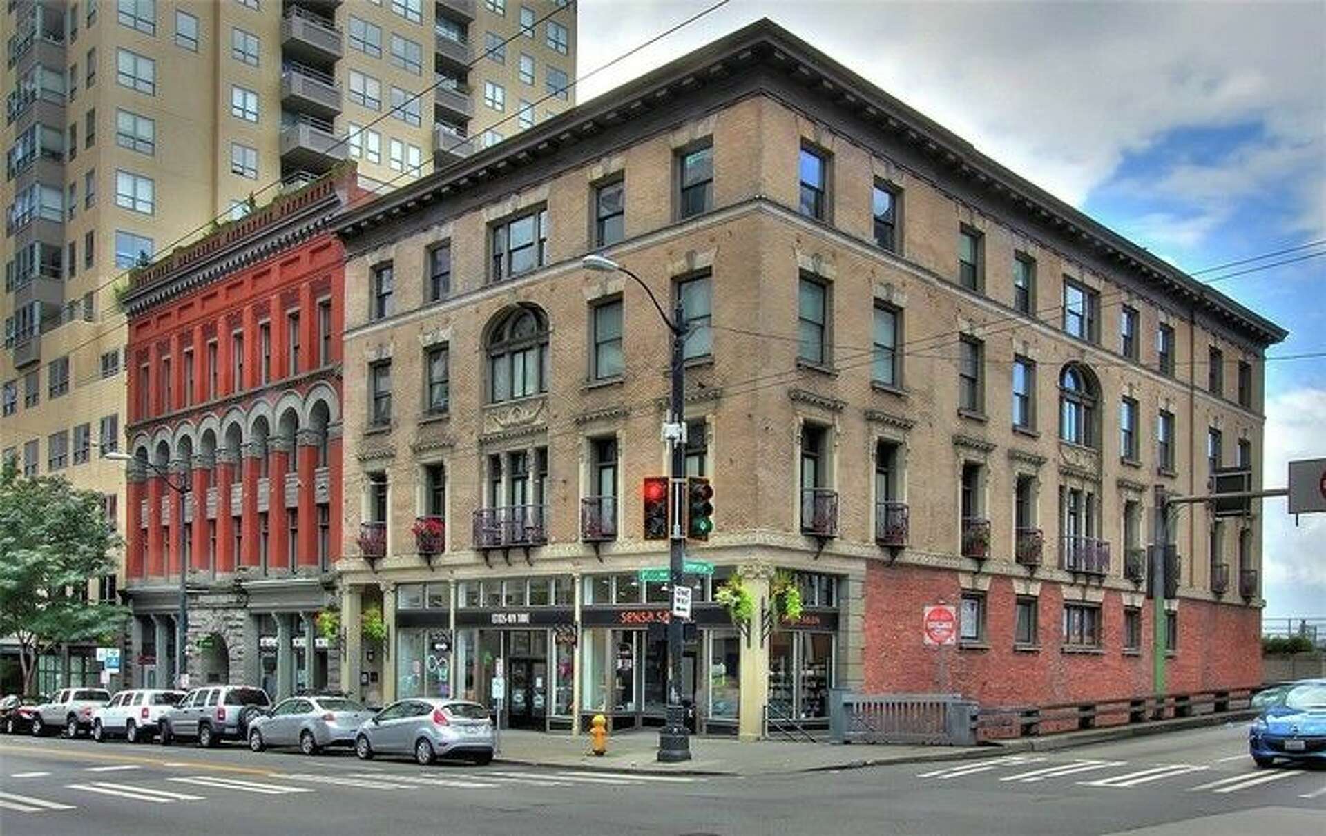Millennials: Here's where to buy a home in Seattle