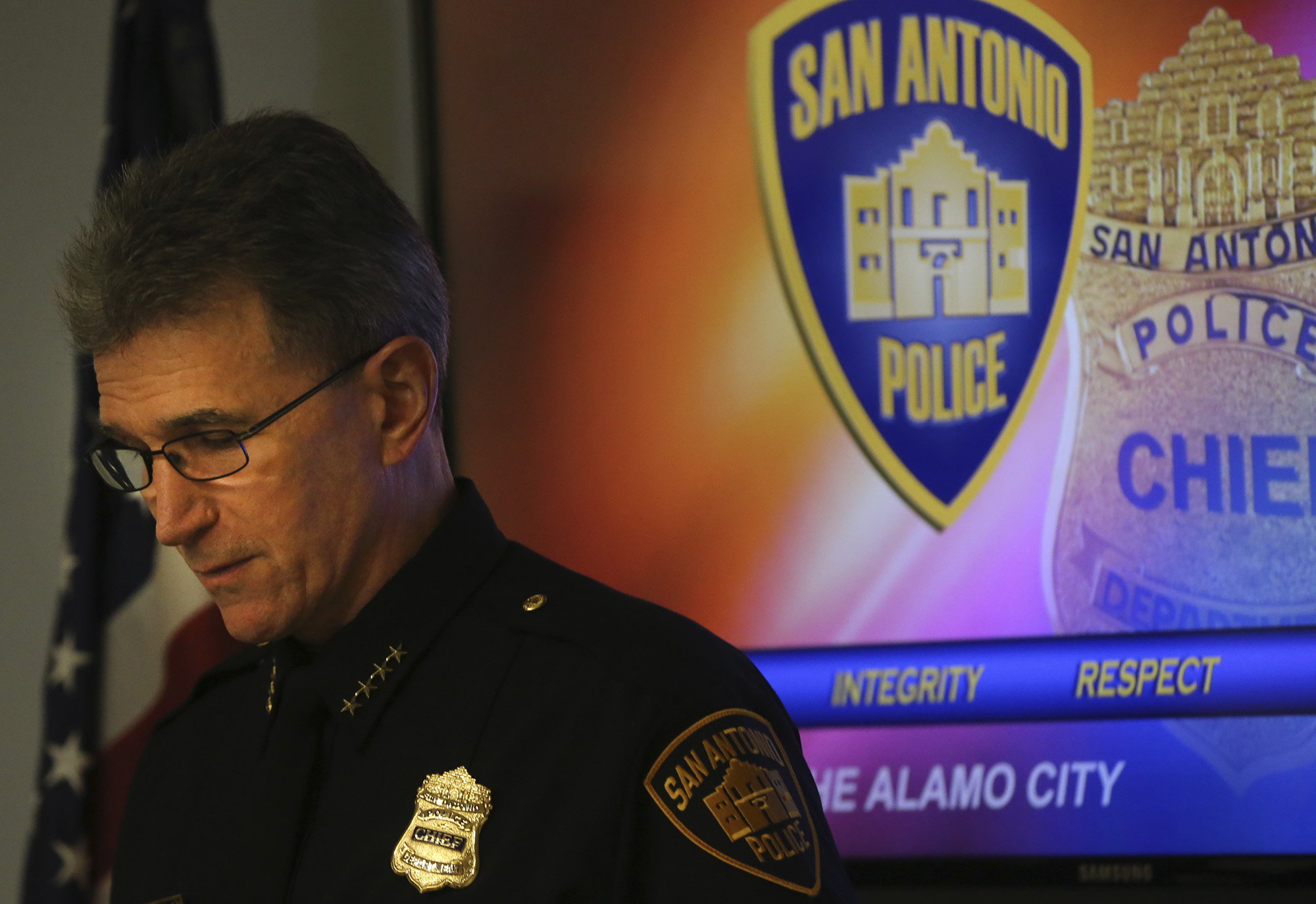 SAPD officer John Lee who shot, killed Antronie Scott, files complaint ...