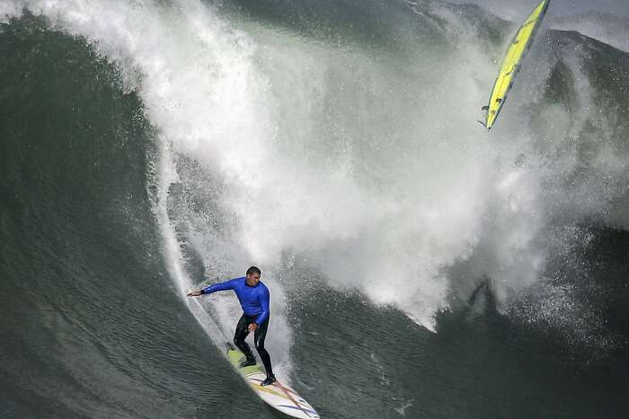 How to watch the Titans of Mavericks surf competition streaming online