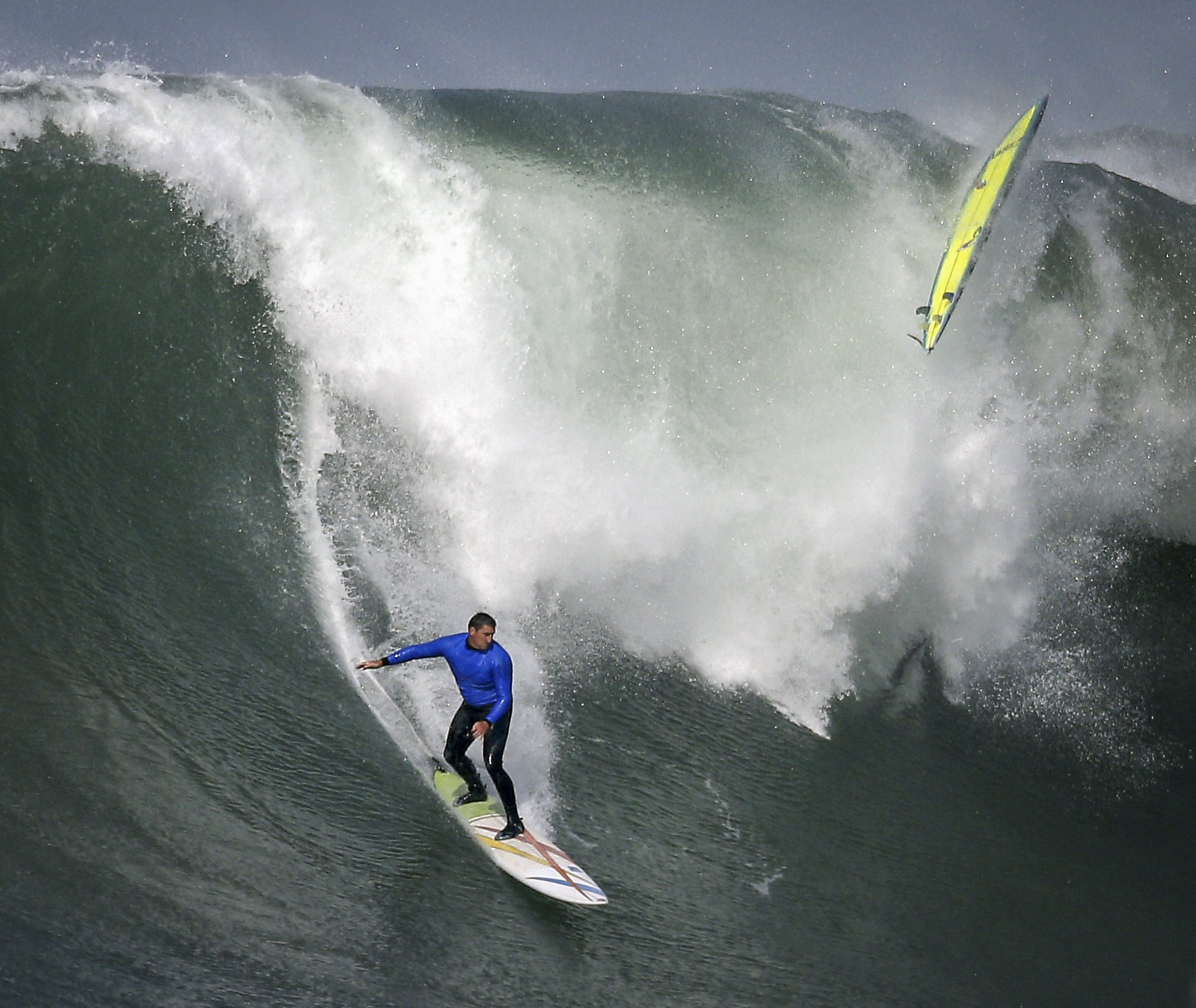 Big-wave surfing fans flock to Mavericks