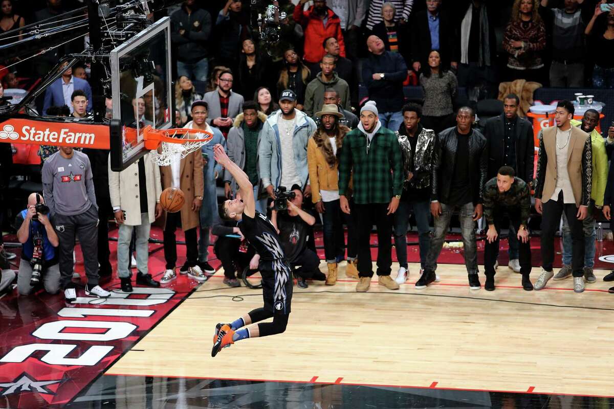 Best dunks from an incredible NBA dunk contest