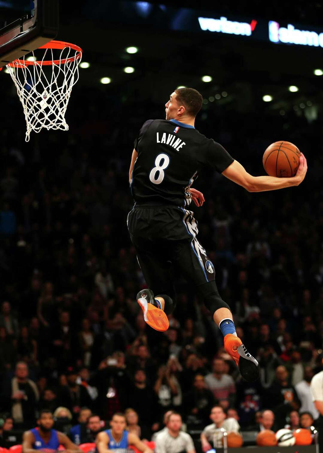 Best dunks from an incredible NBA dunk contest