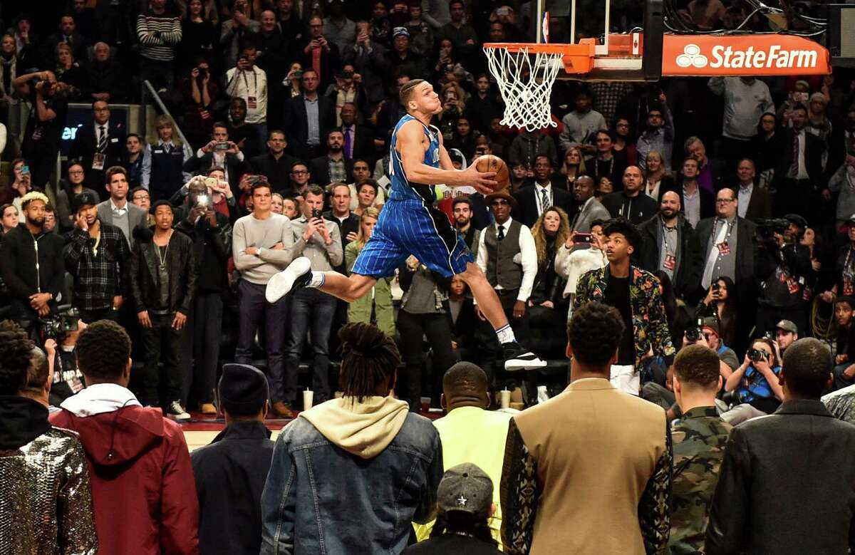 Best dunks from an incredible NBA dunk contest