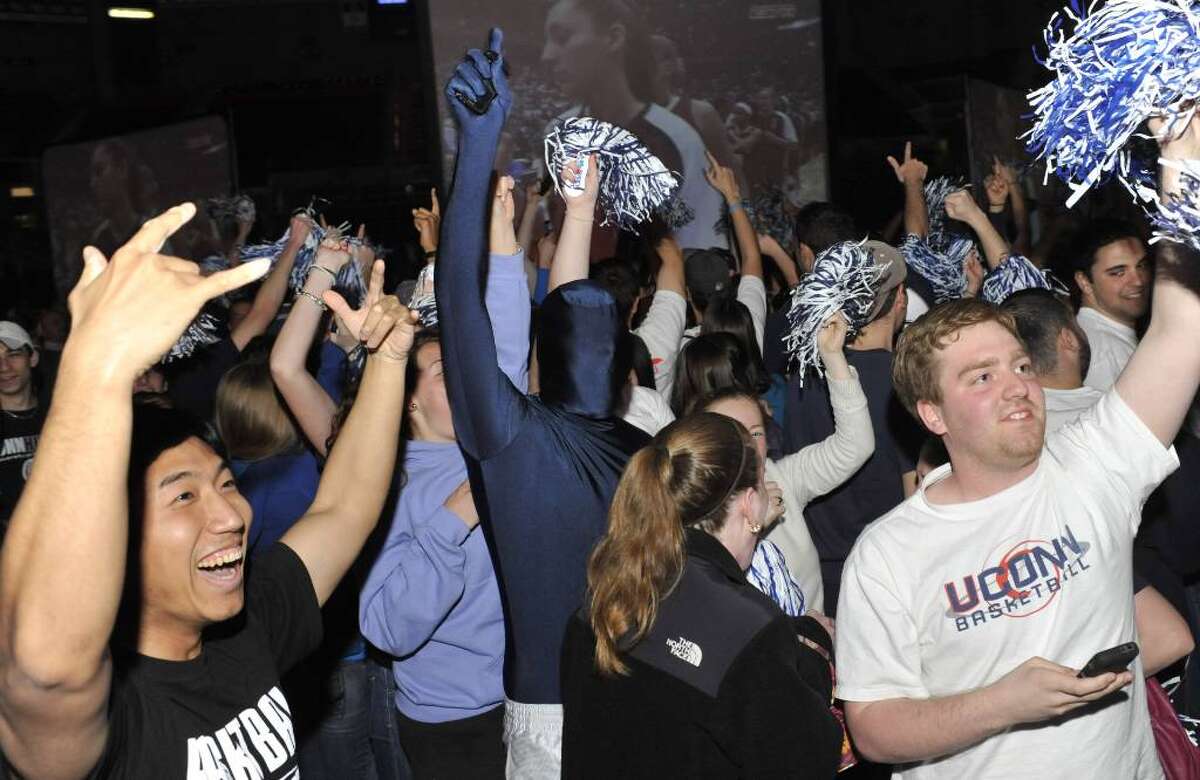 NATIONAL CHAMPS: Moore, UConn beat back Stanford for 7th title