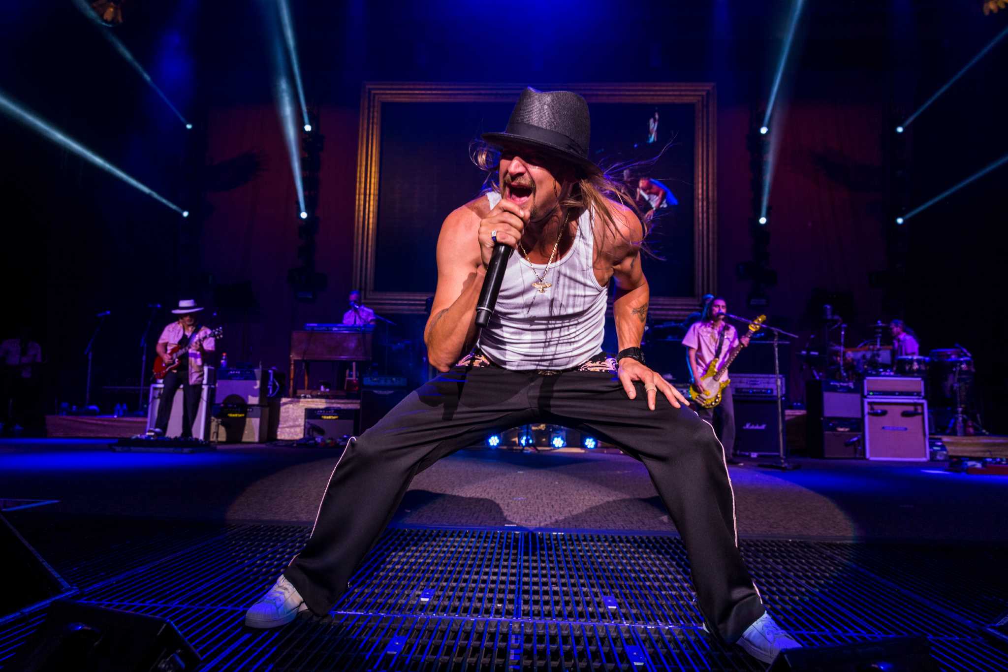 Kid Rock Is A Little Bit Country Little Bit Rock n Roll Kid Rock Is A Little Bit Country Little Bit Rock n Roll