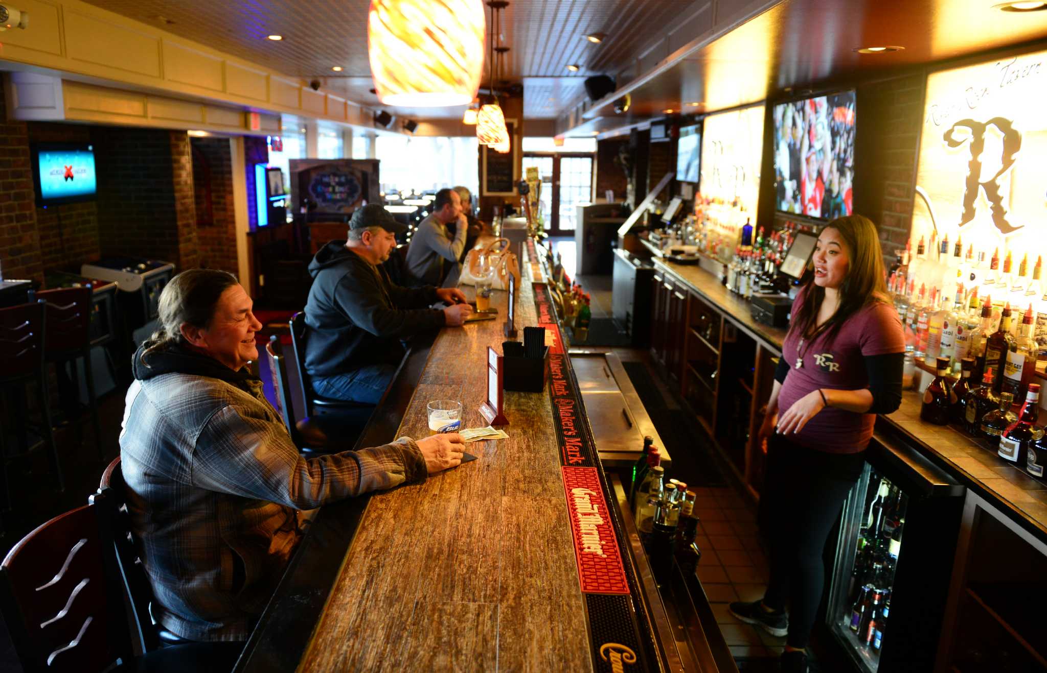 Derby tavern adds to Valley scene
