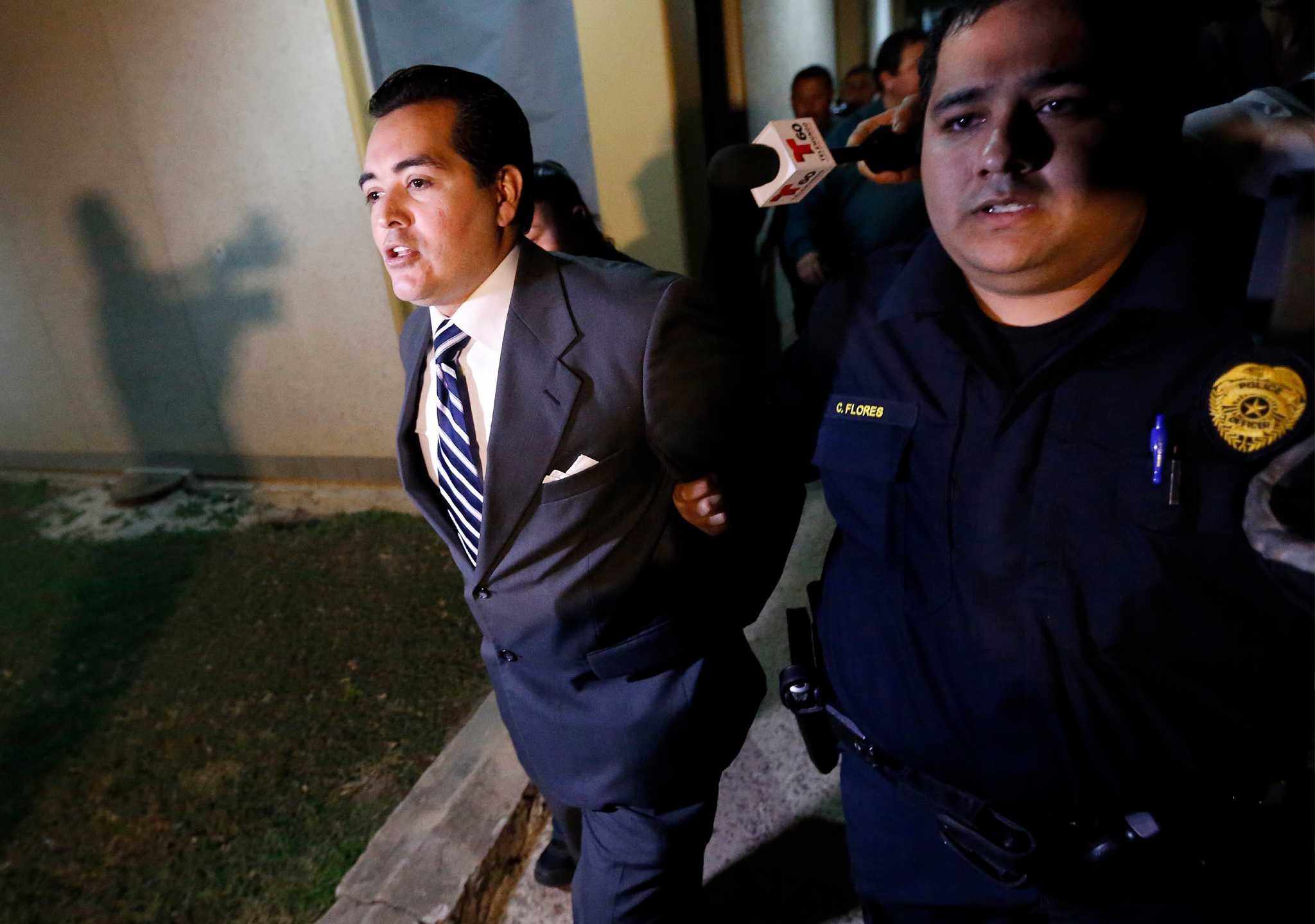 Crystal City Mayor Ricardo Lopez arrested during heated council meeting