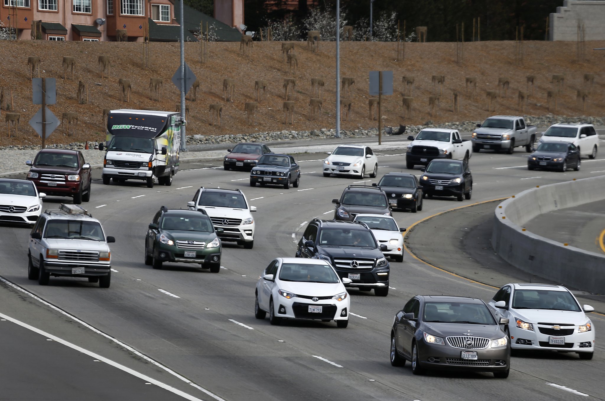 California to road-test new fees that would replace gas tax