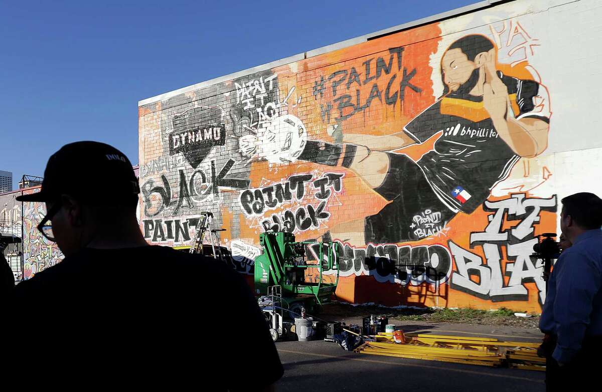 Gonzo, Houston's most famous aerosol artist, tackles a masterpiece