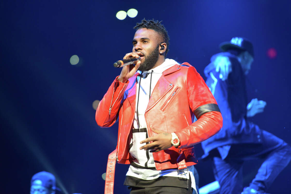 Jason Derulo tears it up at the AT&T Center
