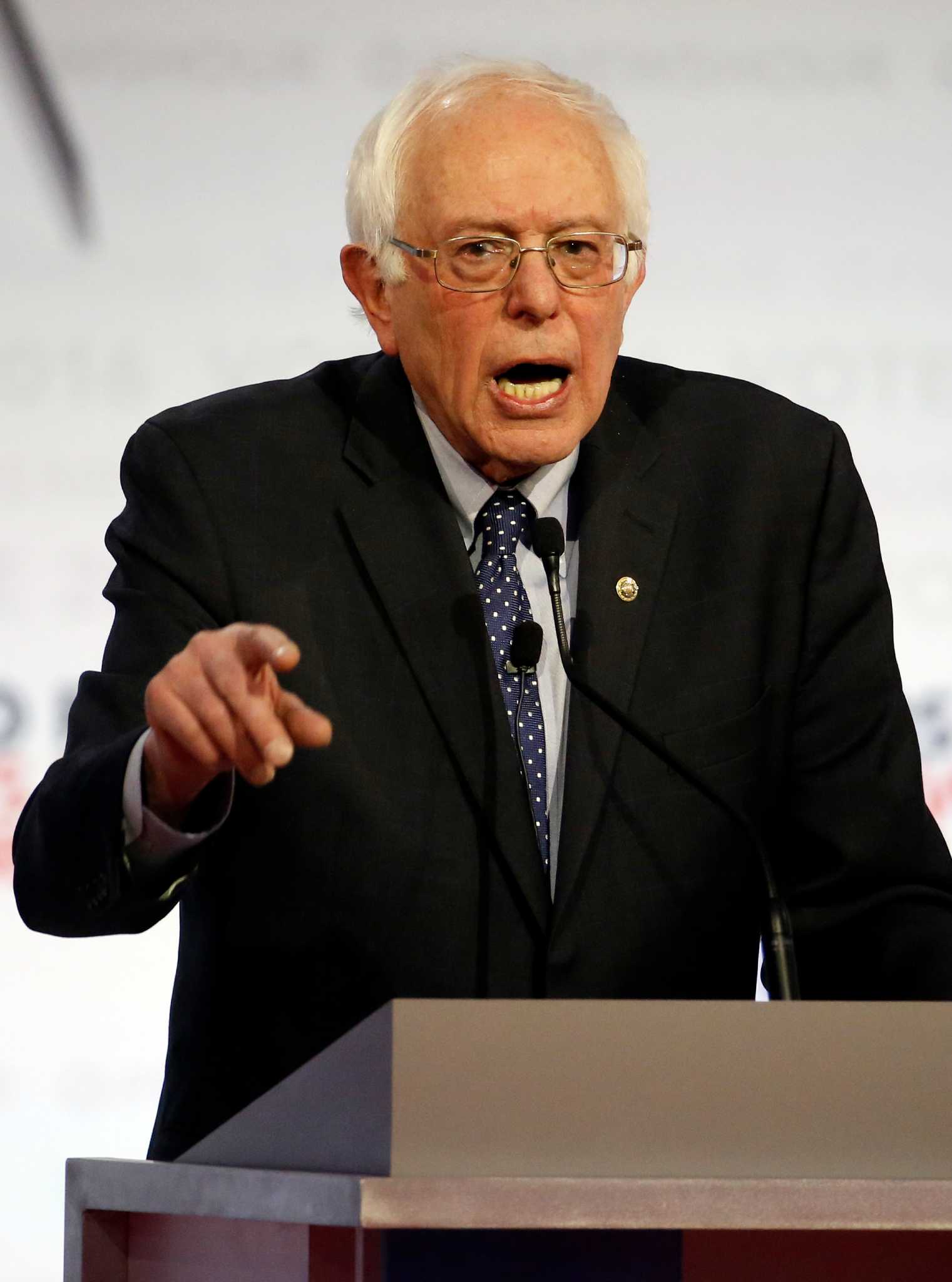 The economist who vouched for Sanders' liberal plans supports Clinton