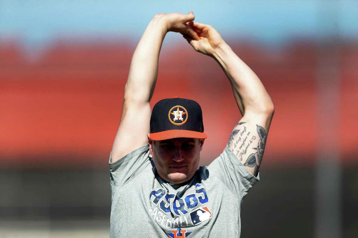 Astros' Luke Gregerson arrives with left oblique soreness