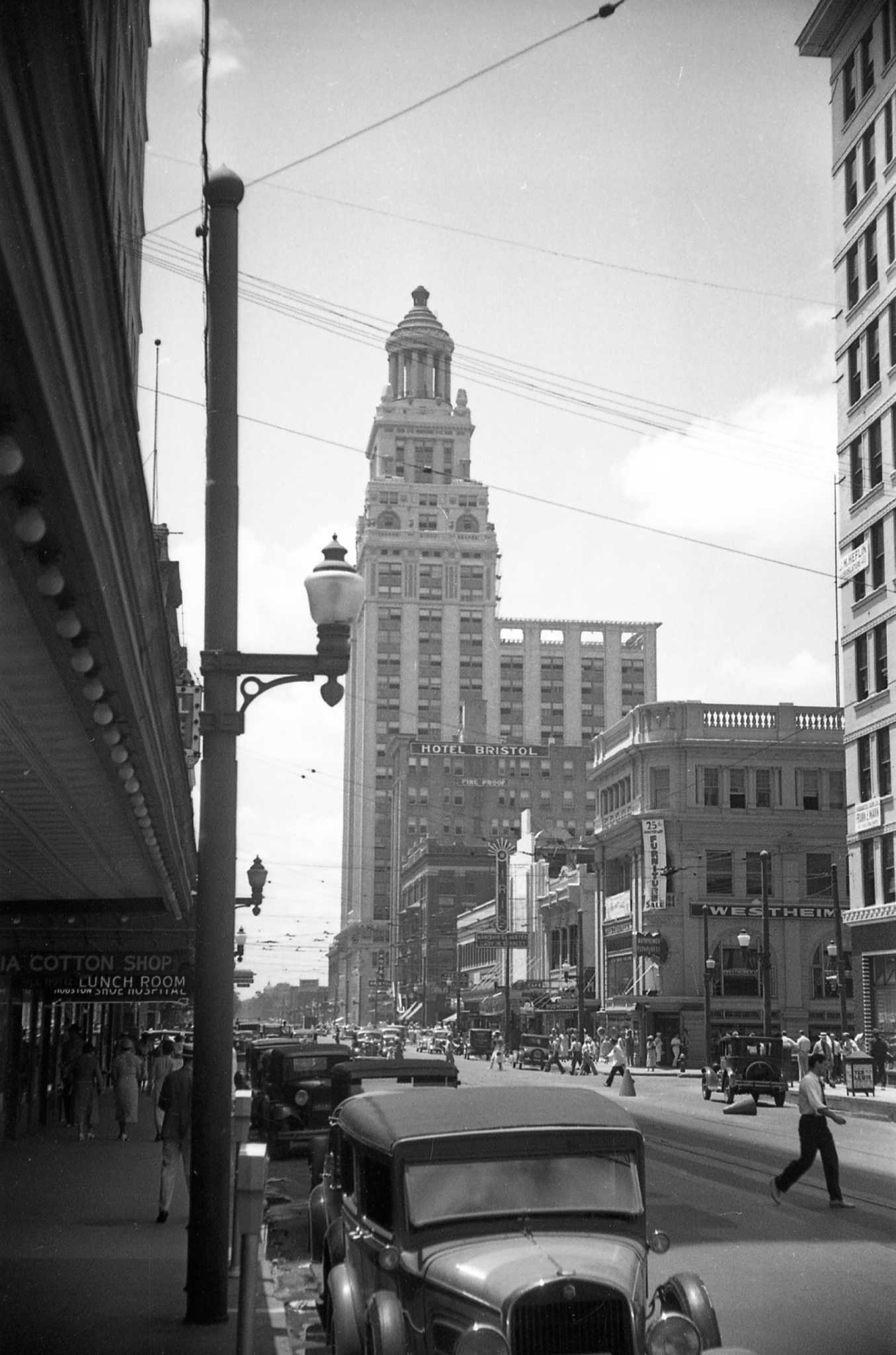 Birth of a skyline: Niels Esperson Building