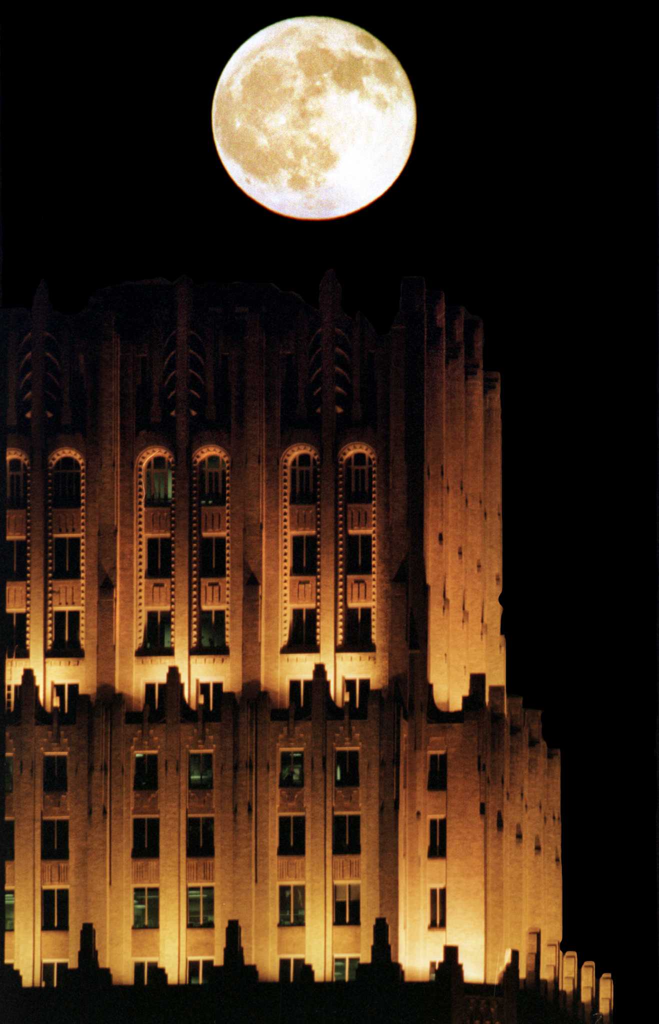 Birth of a skyline: The Gulf Building