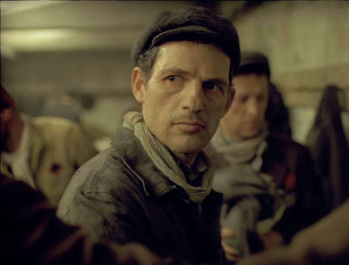 Review: 'Son of Saul' — a Holocaust movie unlike any other