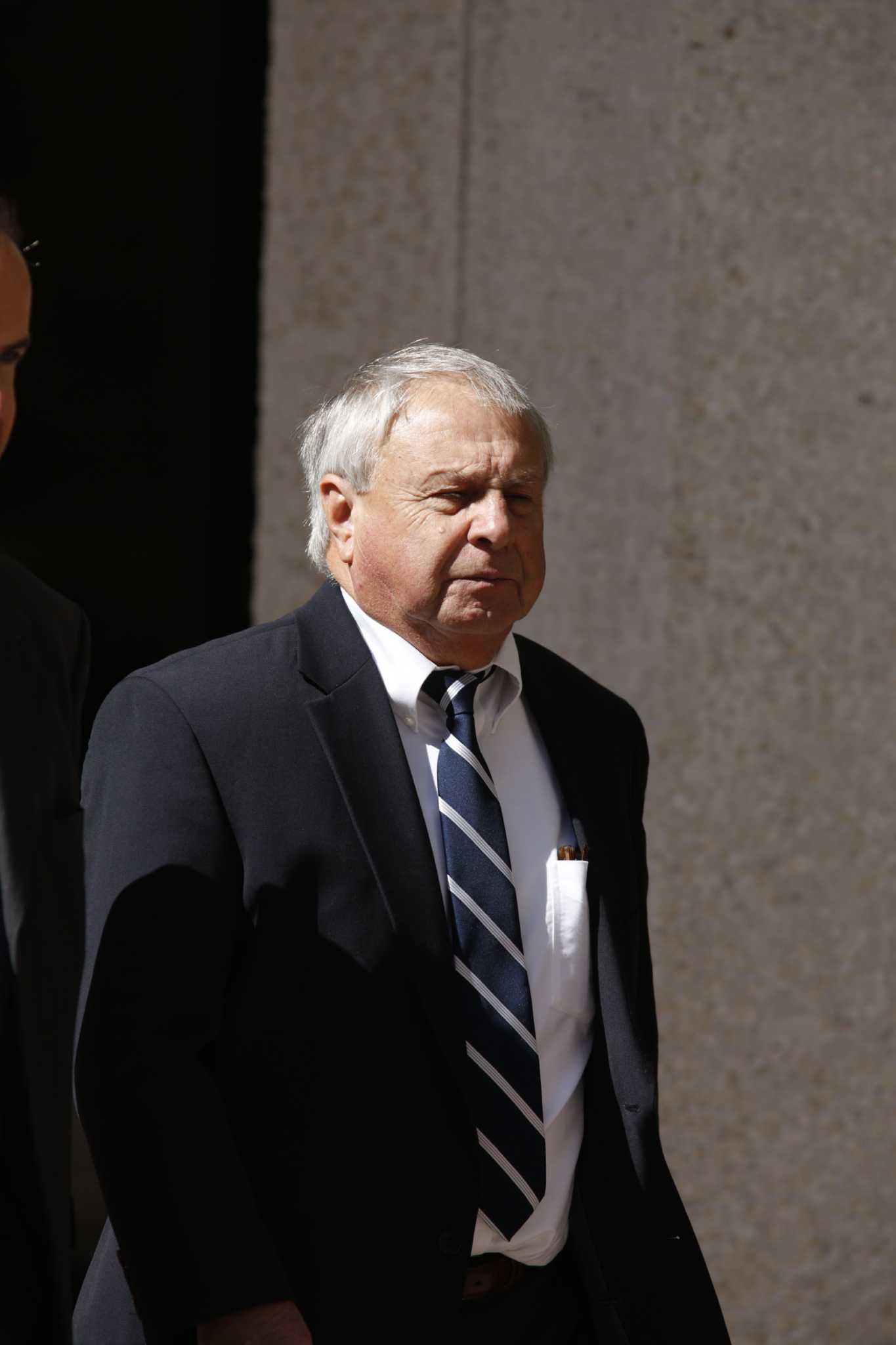 It's rig supervisor vs. rig supervisor at BP oil spill trial