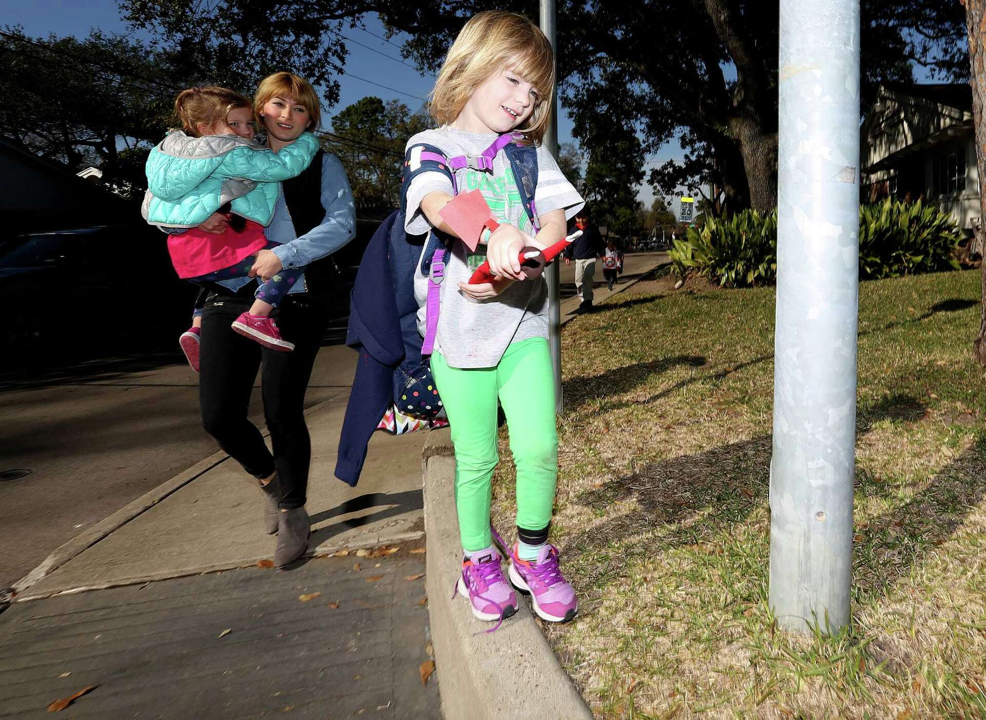 School crowding cited in fight over housing project