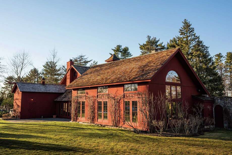 Historic Greenwich barns turned into luxury homes - GreenwichTime
