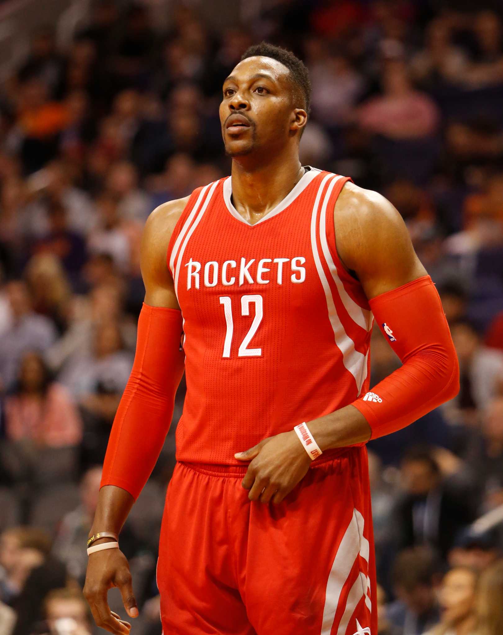 Rockets keeping Howard for now, but his future is murky