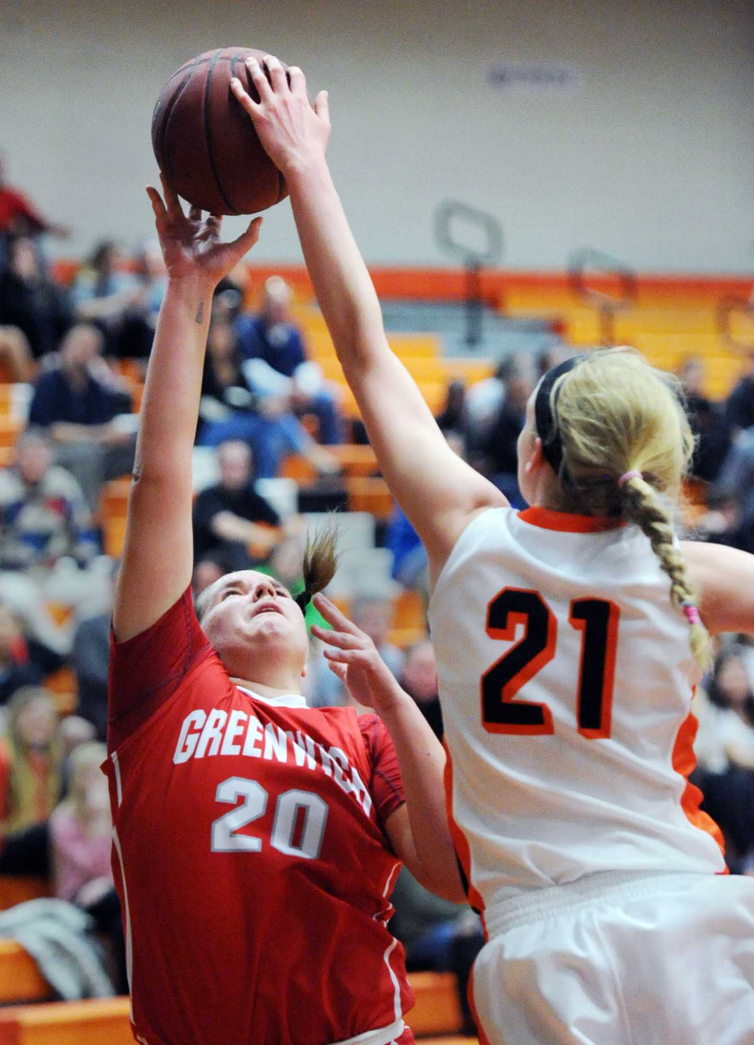 Ridgefield girls basketball team upends Greenwich in FCIAC quarterfinals