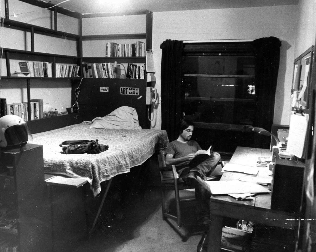 Turn on tune in - hippie photos unseen for decades