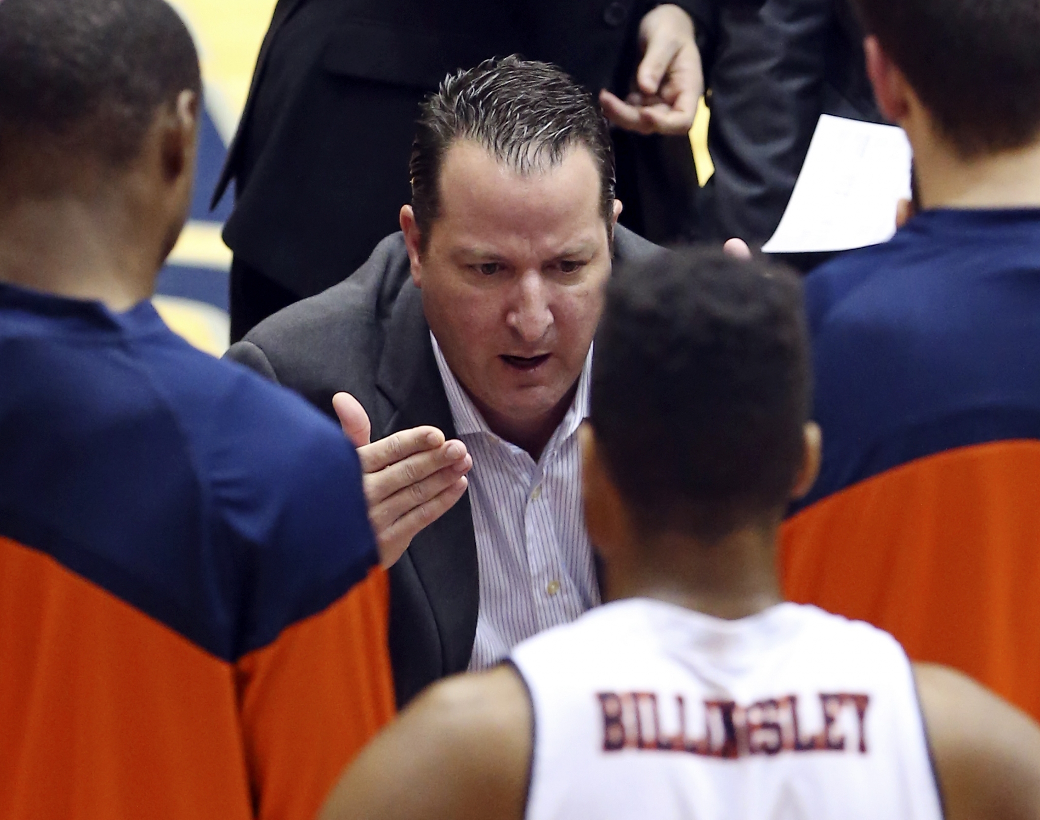How hot is UTSA coach Brooks Thompson's seat after snapping nine-game ...
