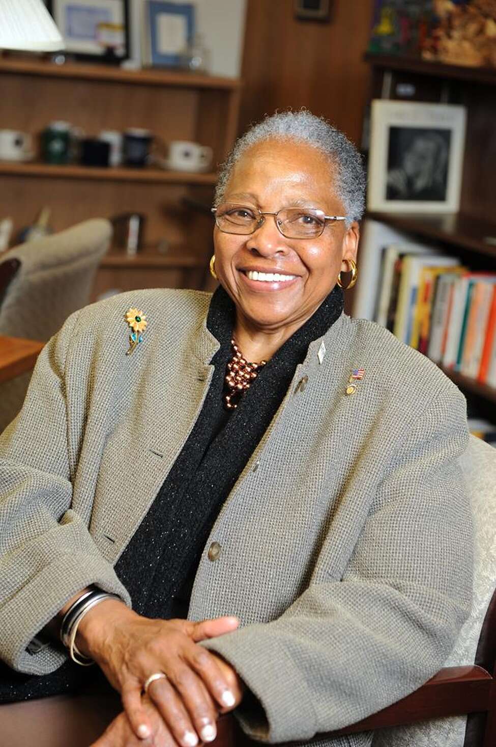 Assemblywoman Barbara Clark dies