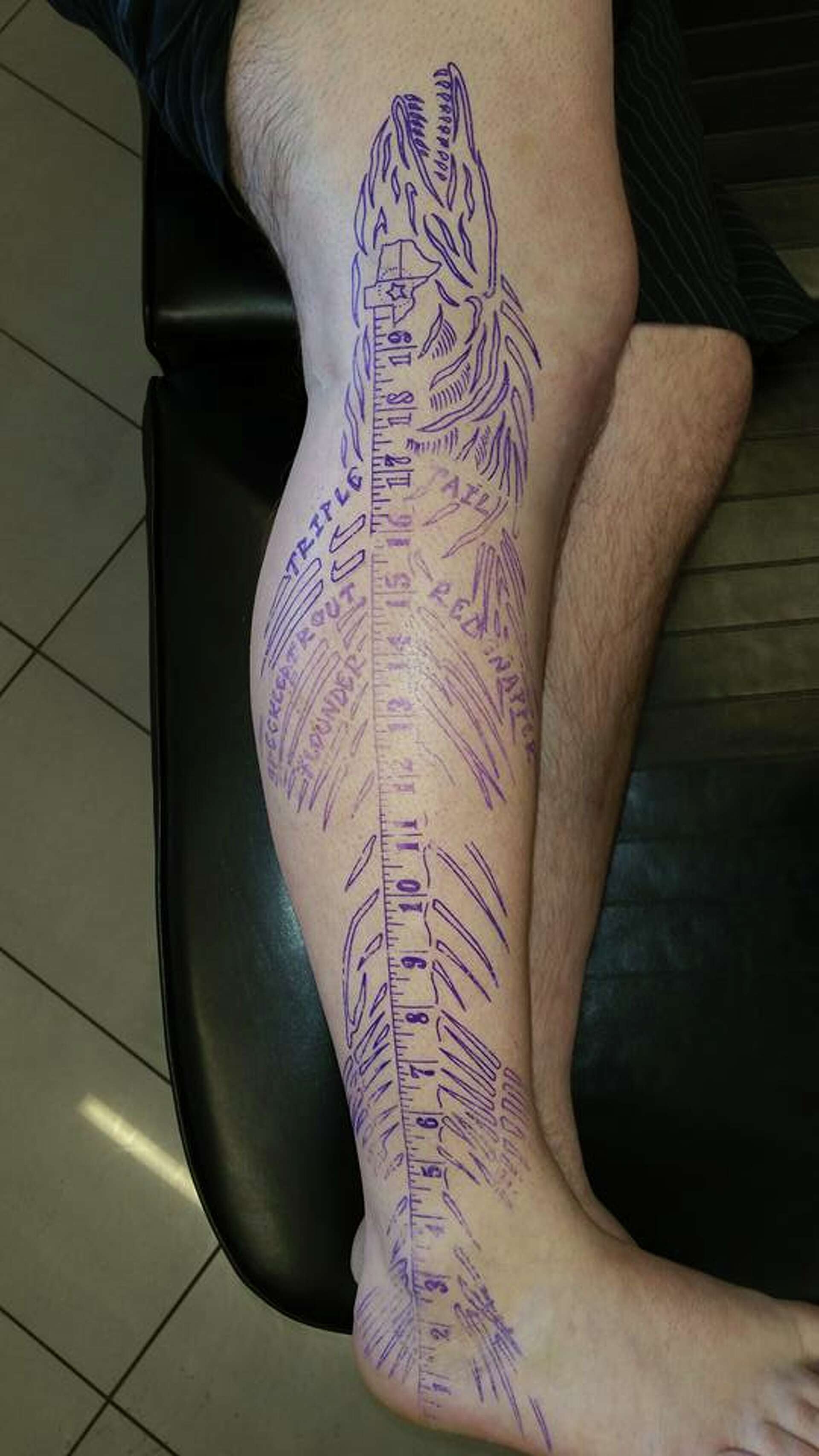 Houston fisherman gets awesome leg tattoo