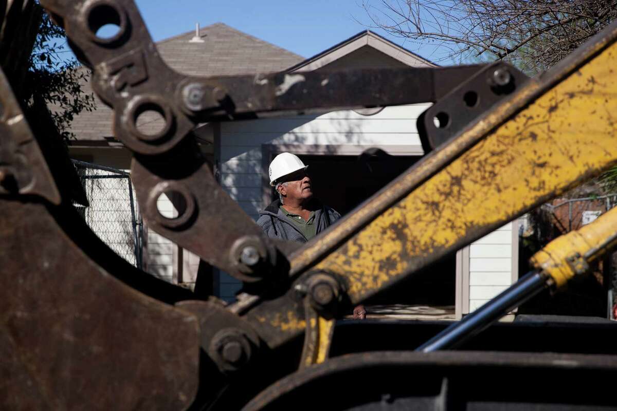 Demolition begins at Mirasol Homes