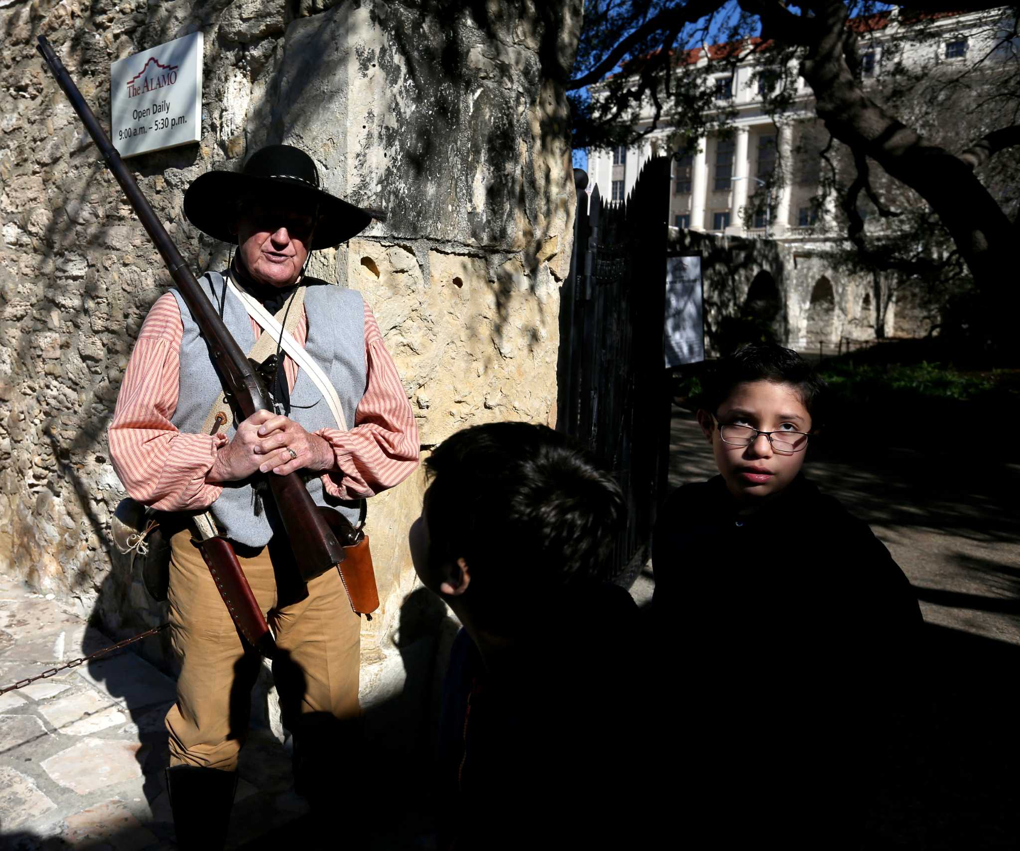 History lovers watch stirring reenactment commemorating Texas’ war for ...