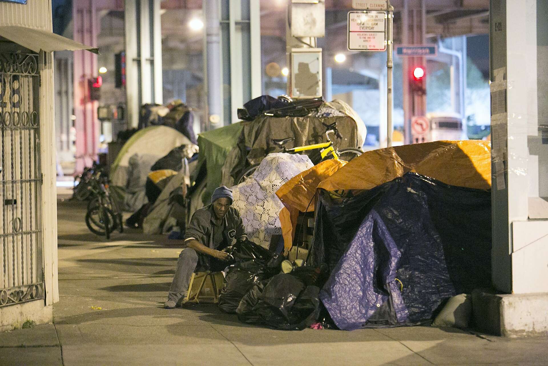 SF homeless camp shrinks as deadline for sweep passes