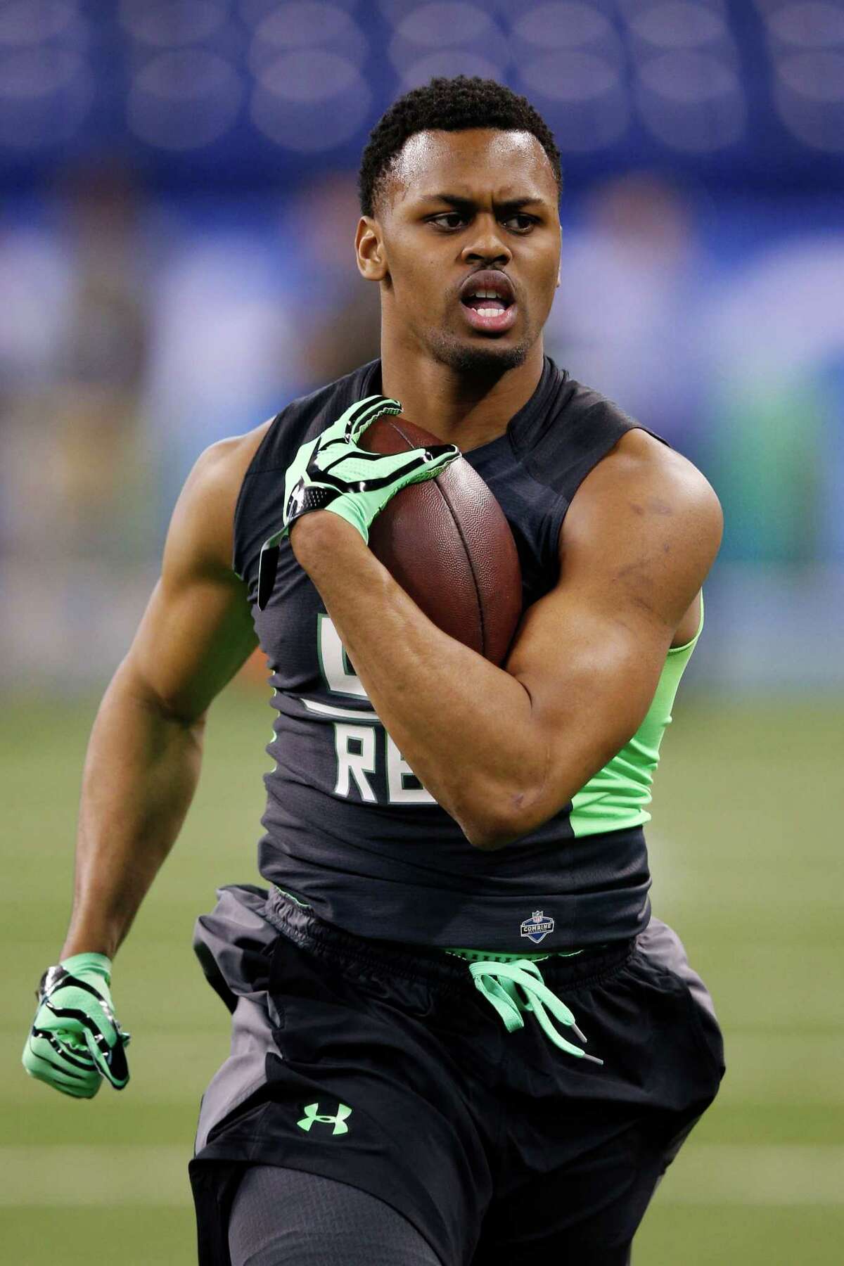 Notre Dame RB C.J. Prosise visits Texans