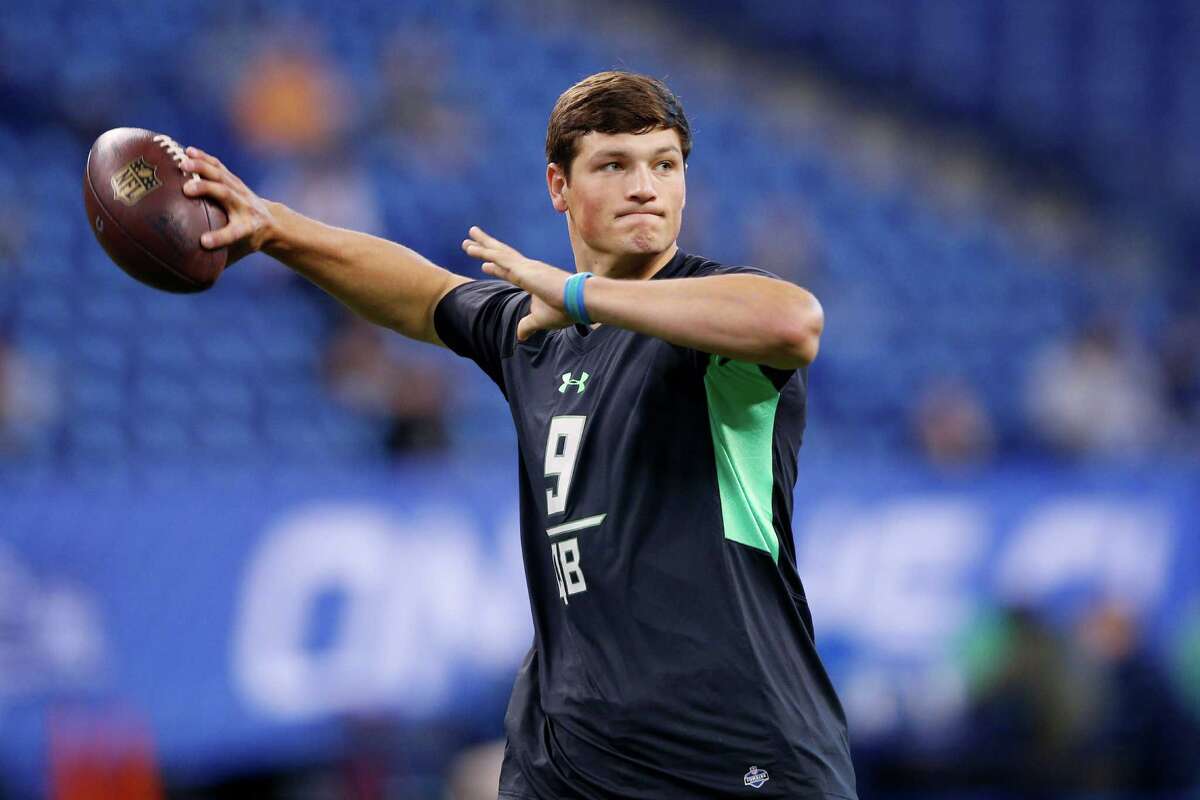 Penn State QB Christian Hackenberg has accuracy issues at combine