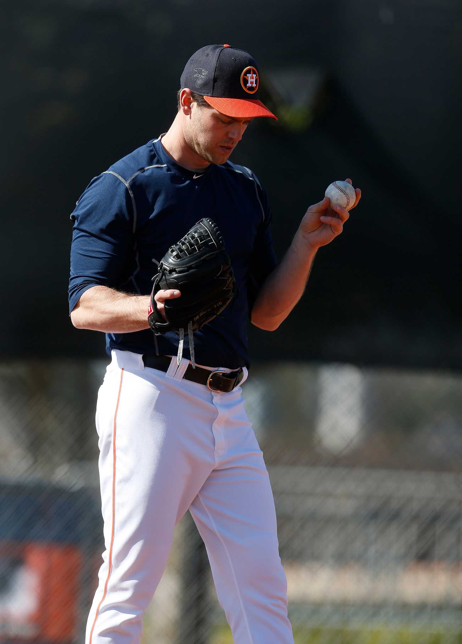 New Astros reliever Neal Cotts reports to camp