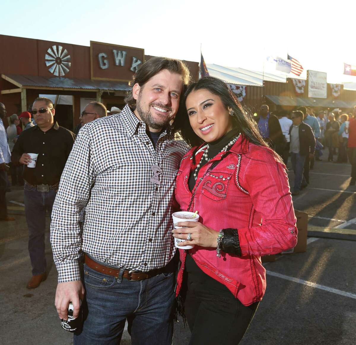 Rodeo goers enjoy best of BBQ cookoff