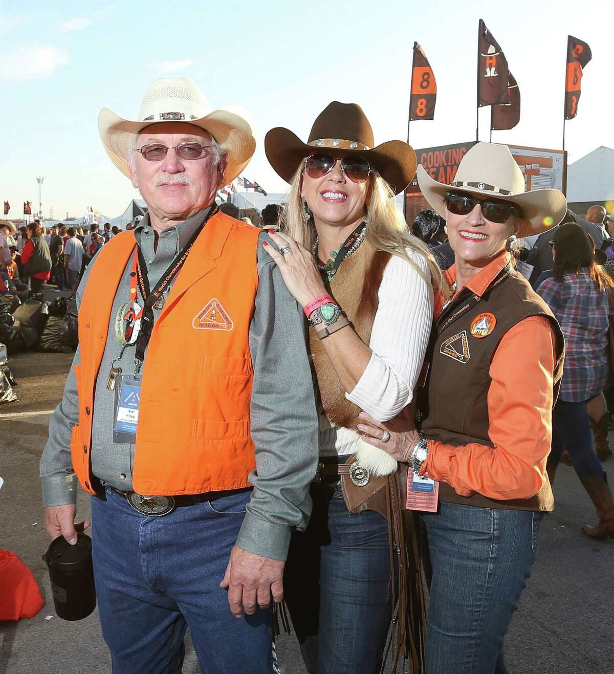 Snap, crackle, pop fill Band Perry's rodeo concert