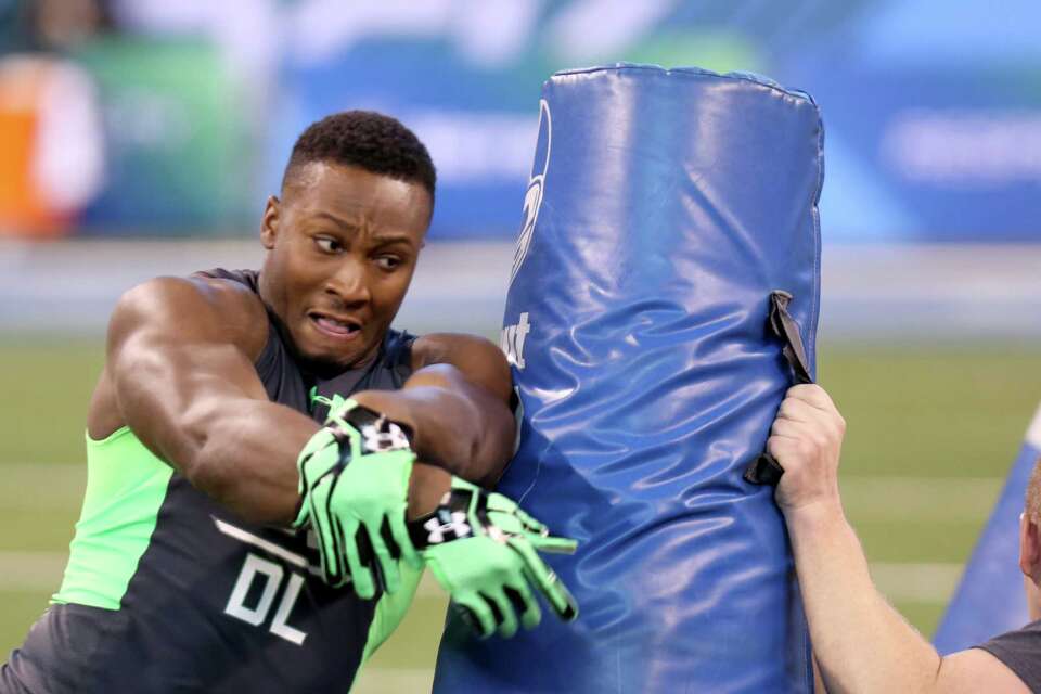 Texans select center Nick Martin 50th overall