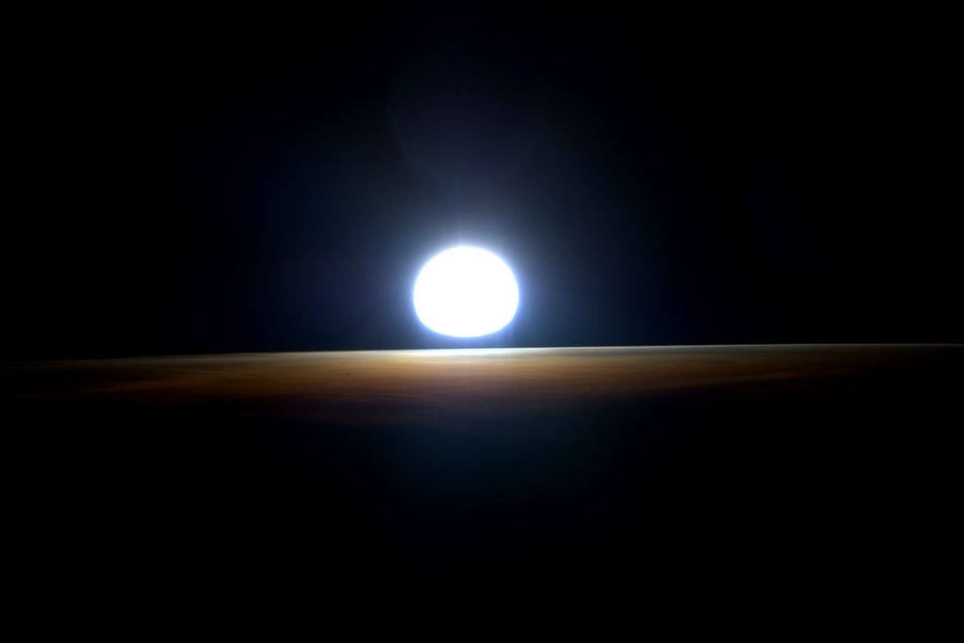 Astronaut Scott Kelly shares photos of Texas shot from space