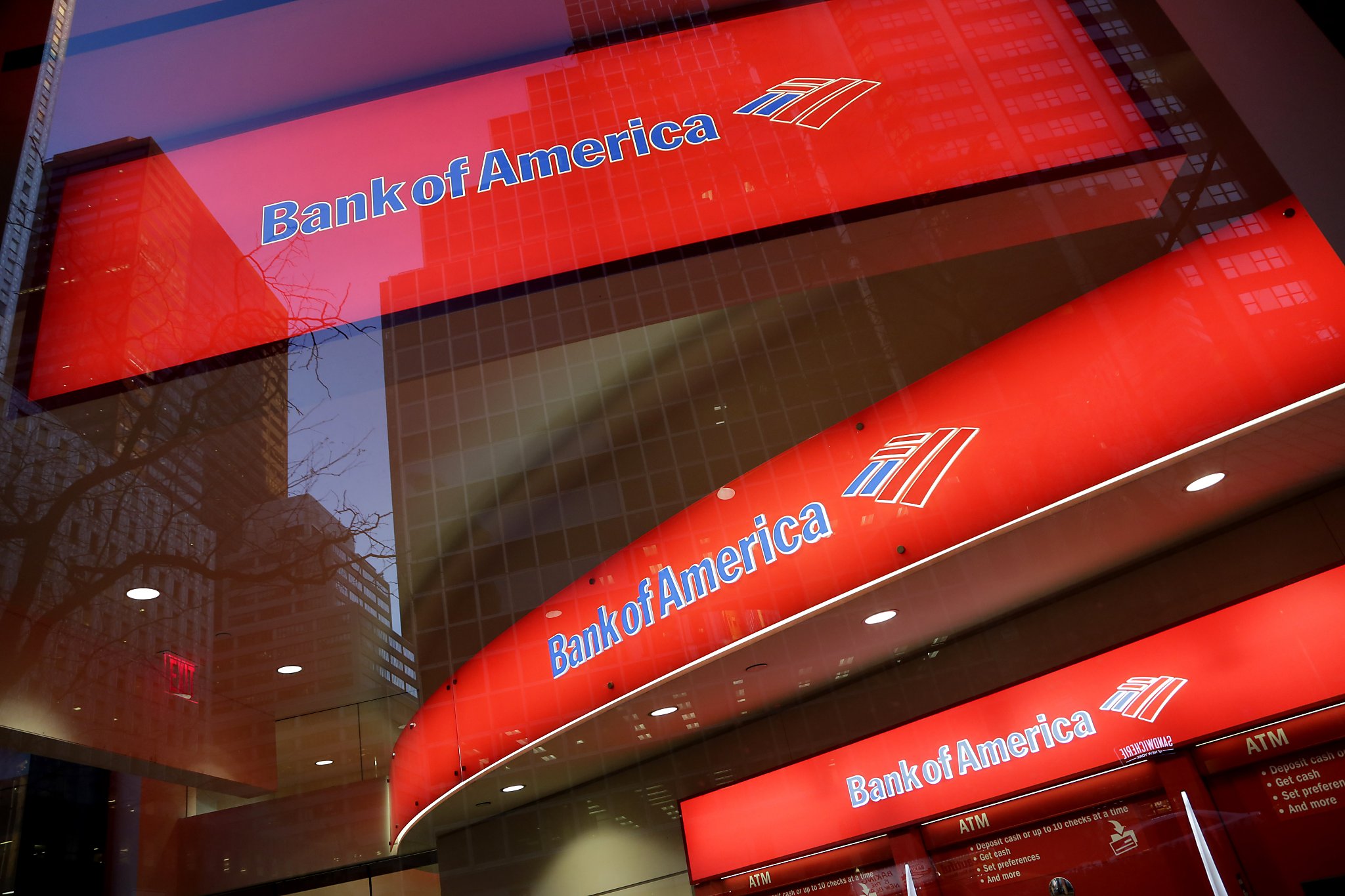 ‘Straw-hat bandit’ pleads guilty to 4 SF bank robberies