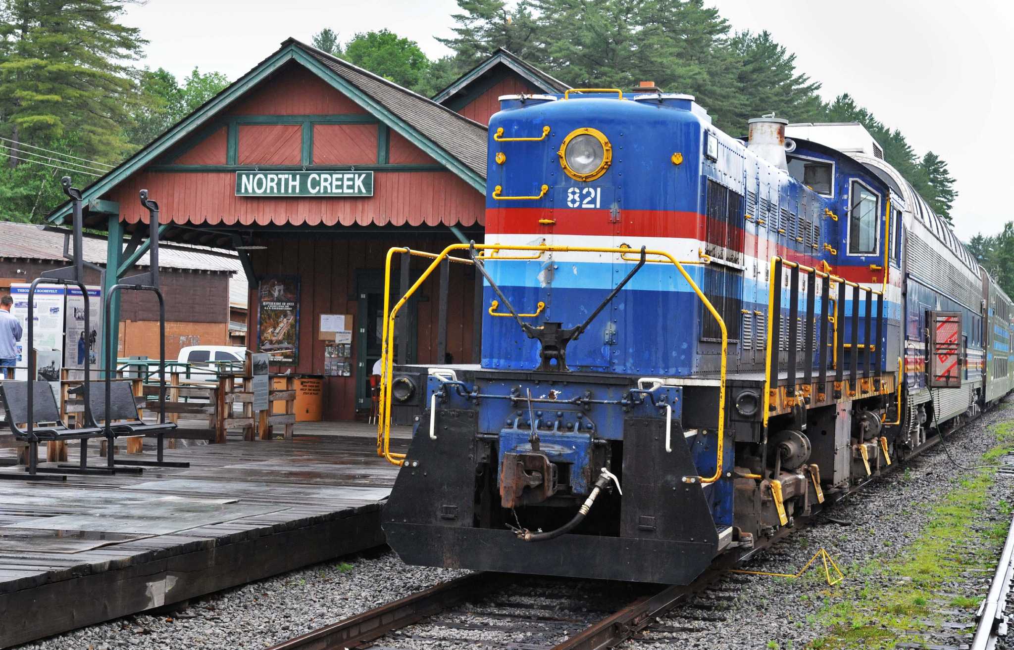 Rail operators seek to restore service on Warren County line