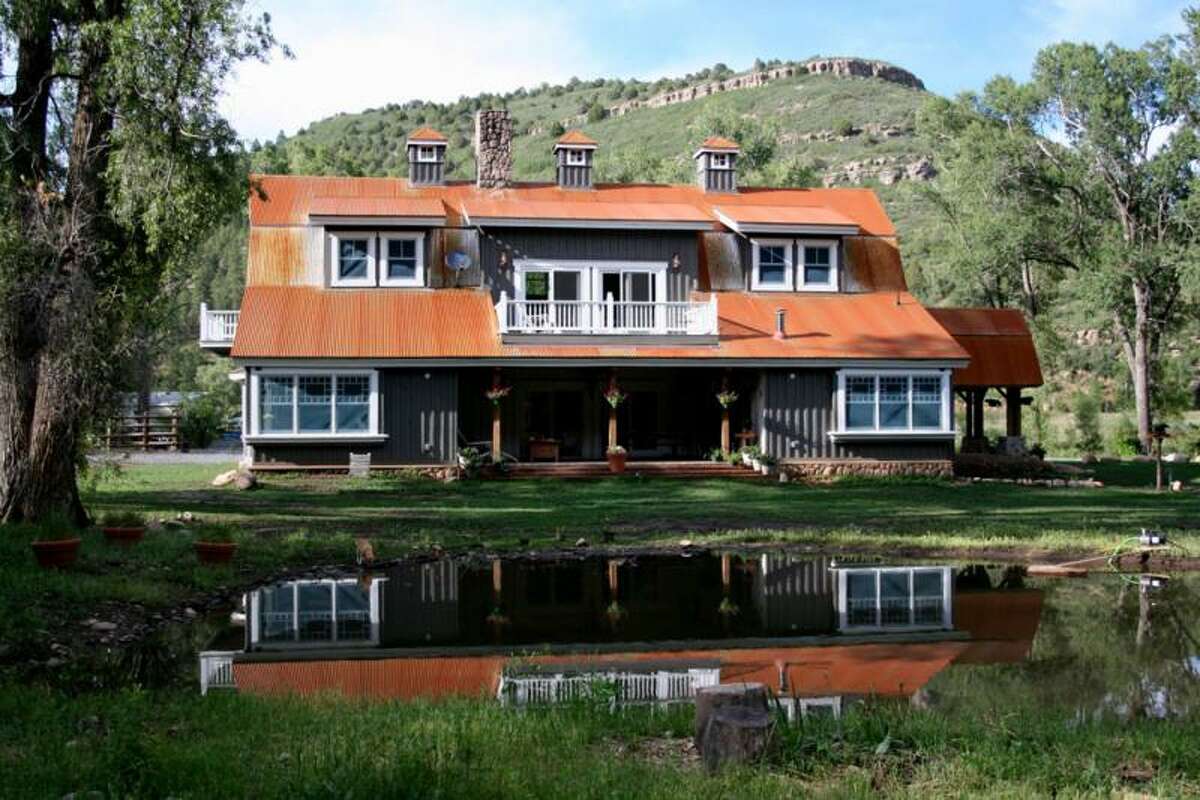 This family-owned company designs beautiful barn homes across the ...