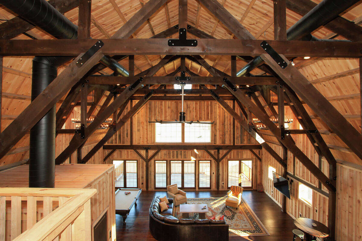 This family-owned company designs beautiful barn homes across the ...