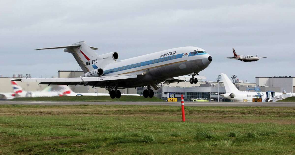 First 727 takes its final flight