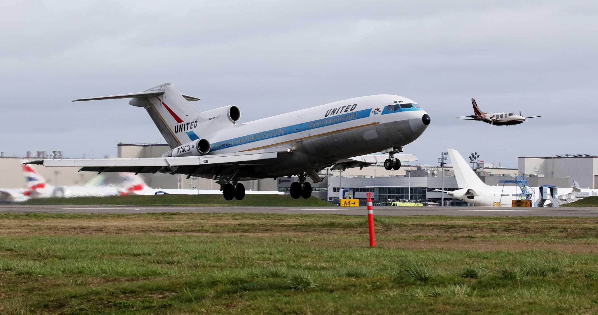 Restored Boeing 727 prototype makes final flight - seattlepi.com