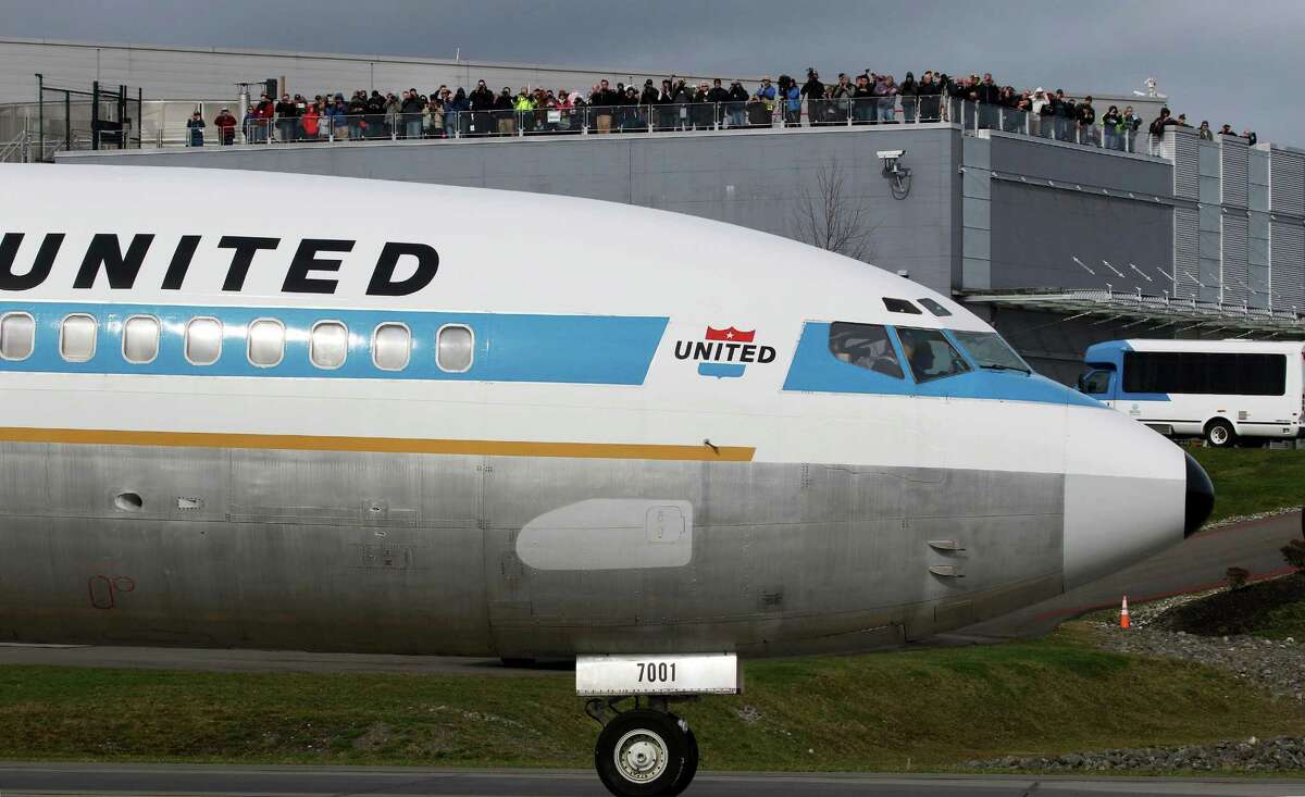 First 727 takes its final flight