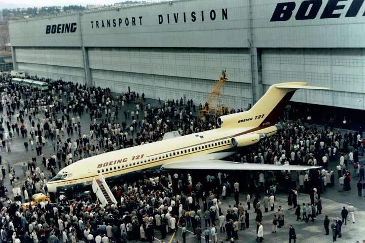 Restored Boeing 727 prototype makes final flight