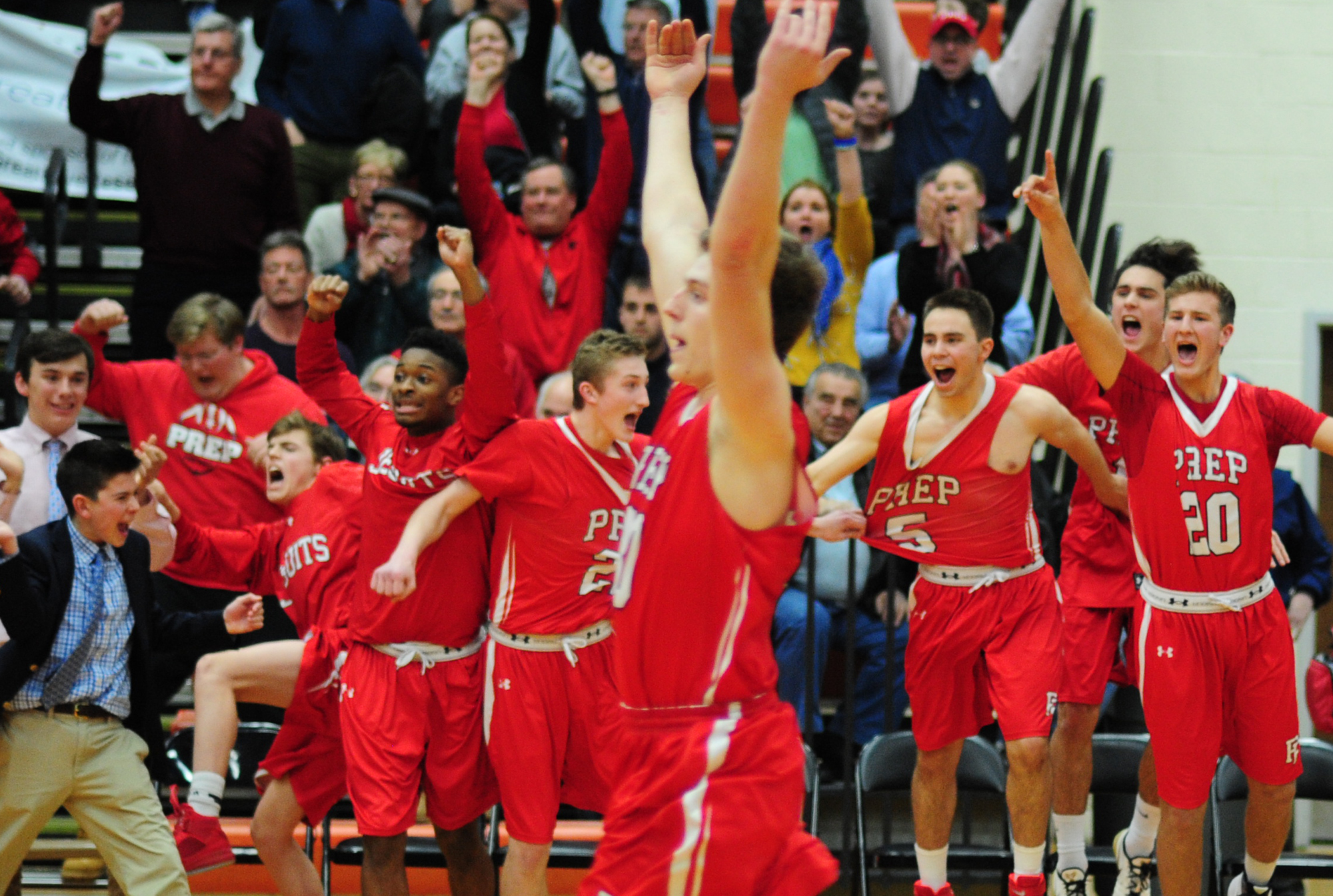 Fairfield Prep holds off Hillhouse to win SCC title