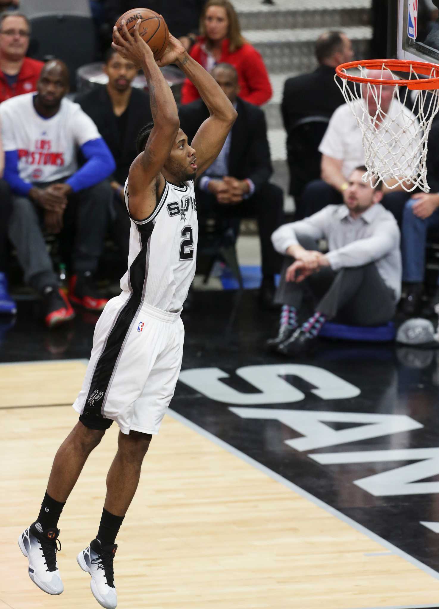 Ho-hum: Spurs playoff bound again