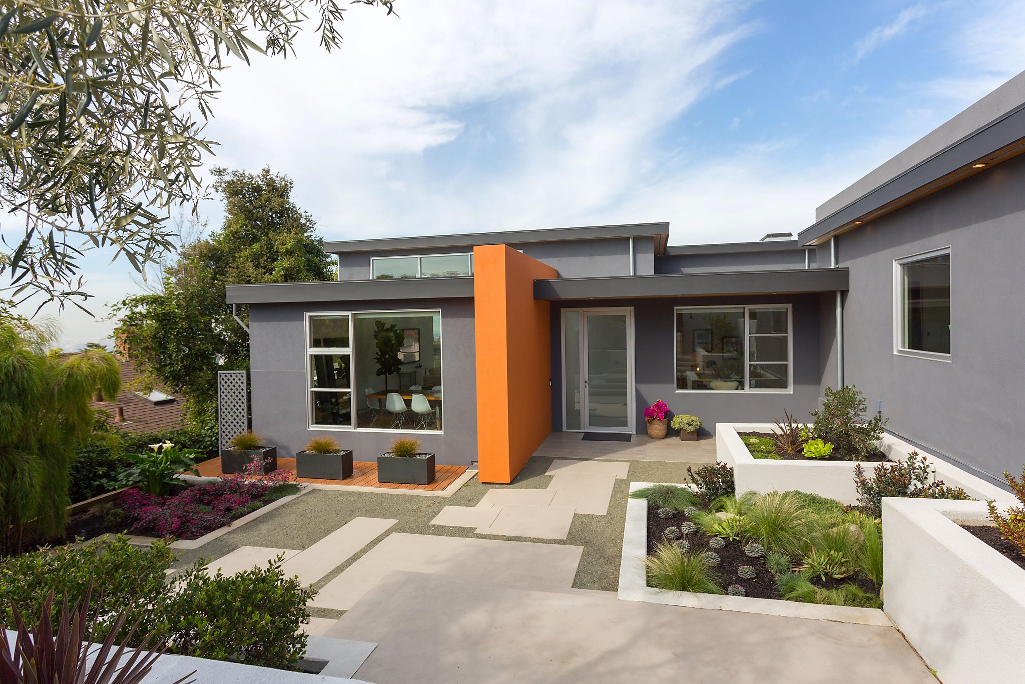 Reimagined ranch home becomes eye-catching contemporary