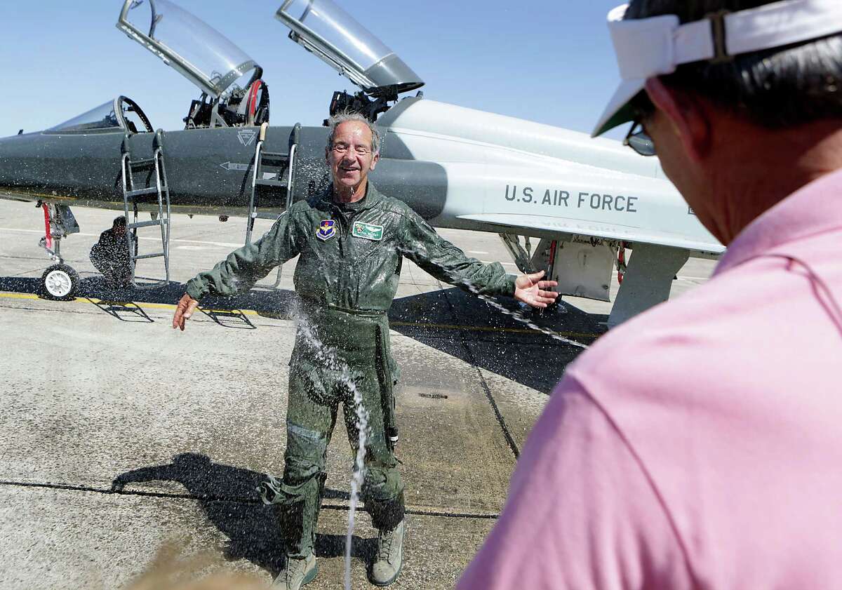 Shot down over Vietnam, ex-POWs reuniting at Randolph